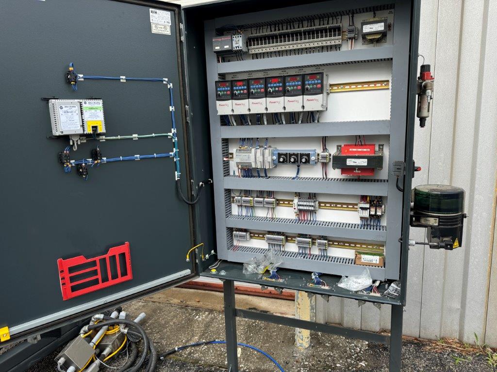 Wulftec Automatic Stretch Wrapper - North Star Packaging